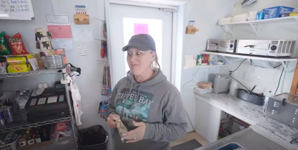 Ice Guide Receives $10K Tip from YouTubers Airrack - Lake of the Woods