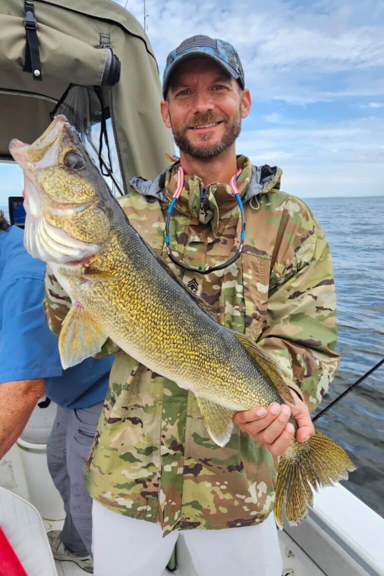 Tom Boley Fishing Lake of the Woods: Jigging Giants on the Best Walleye ...